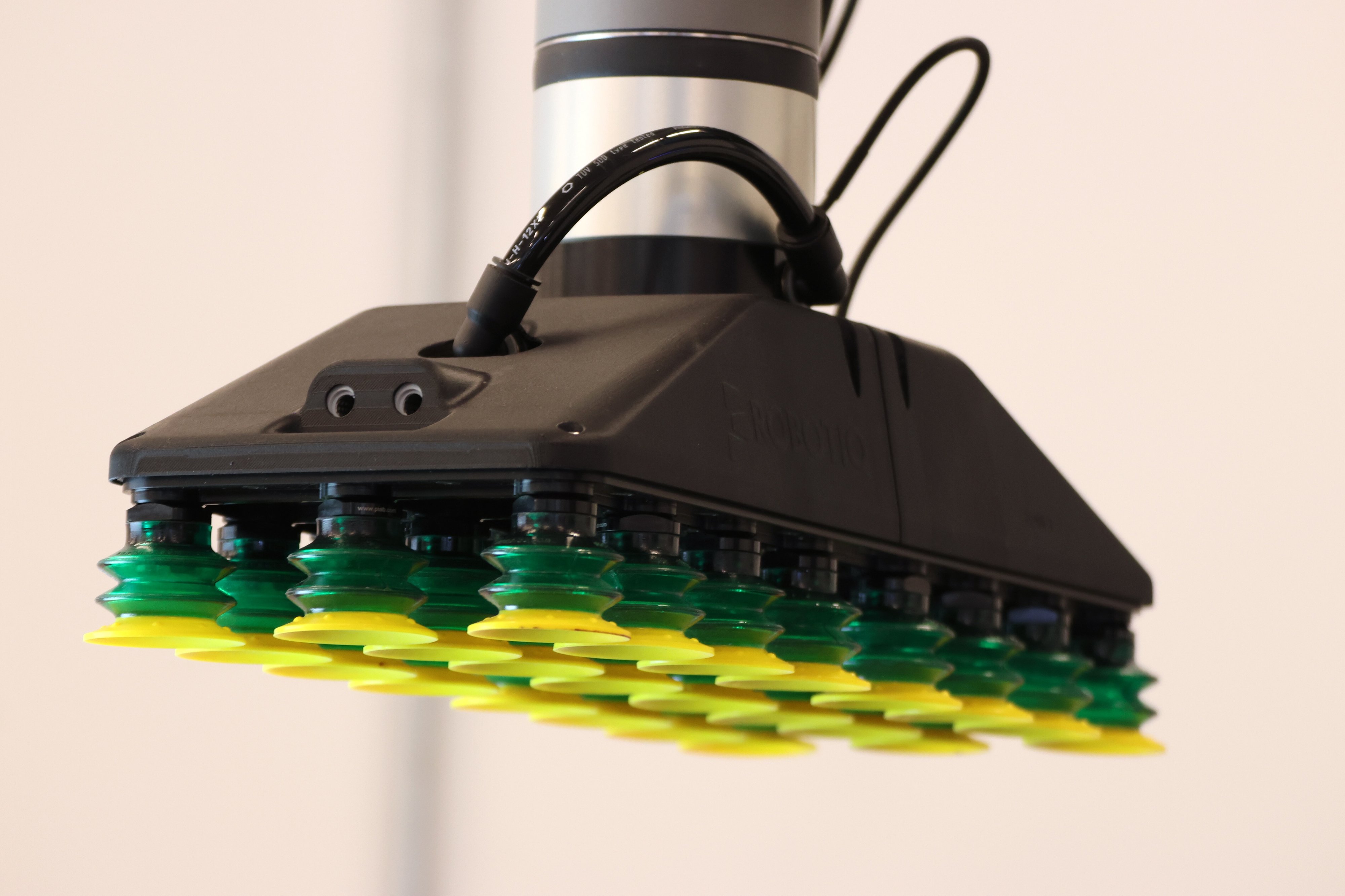 Vacuum Grippers | Robotiq