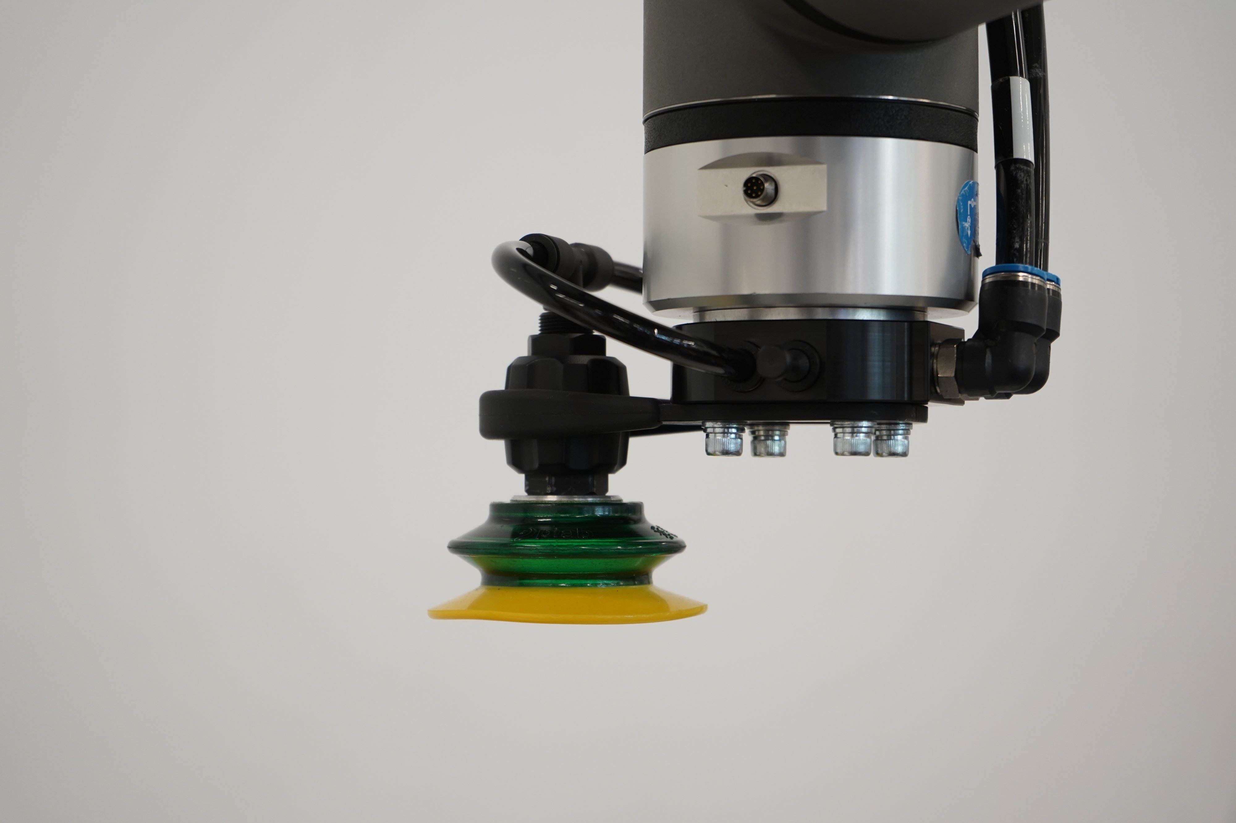 Vacuum Grippers | Robotiq