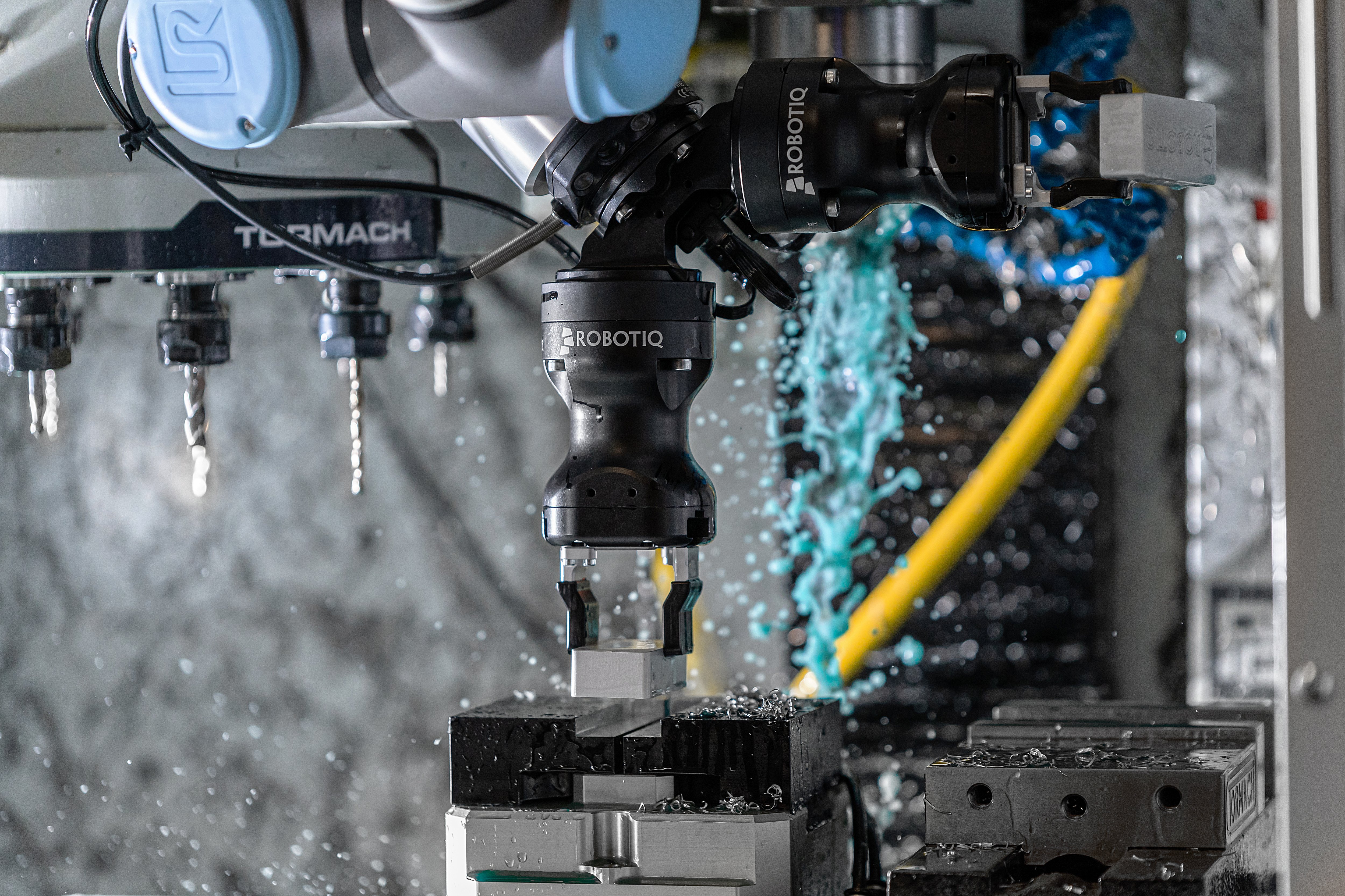 Adaptive Grippers | Robotiq