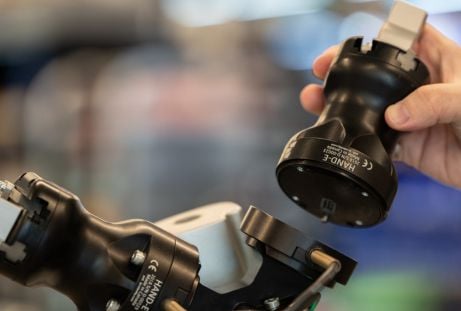 Adaptive Grippers | Robotiq