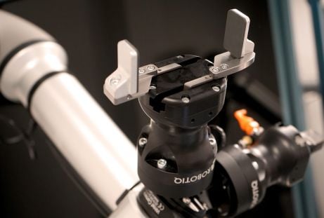 Adaptive Grippers | Robotiq