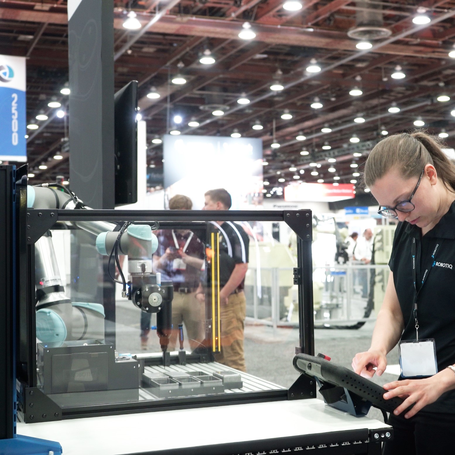 Screwdriving Solution | Robotiq